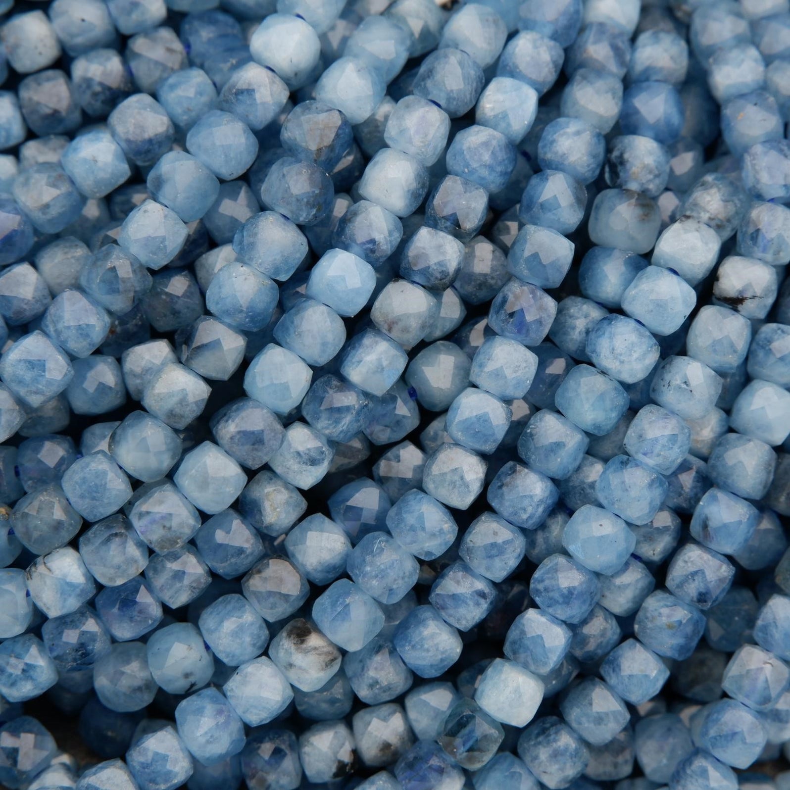 Natural Aquamarine Beads | Gemstone Beads– Tejas Beads